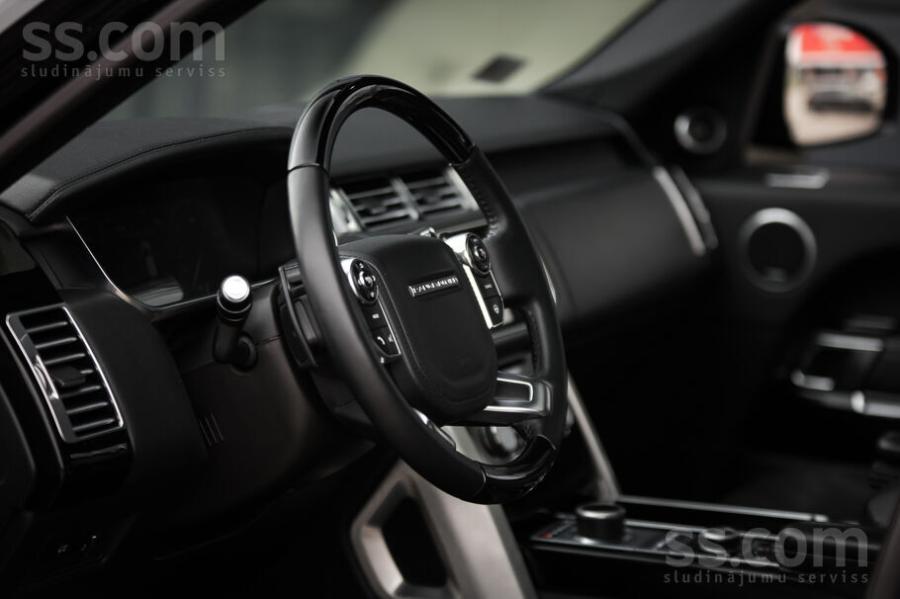 Black Land Rover Range Rover 2013 in Jelgava, with an engine capacity of 4.40 L and mileage of 0 thousand km for 29900 €, photo 9 on AUTOMOTO.COM.LV