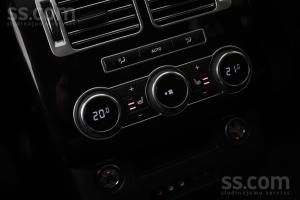 Melns Land Rover Range Rover 2013 Jelgava, ar dzinēja tilpumu 4.40 L un nobraukumu 0 tūkst. km par 29900 €, foto 29 vietnē AUTOMOTO.COM.LV