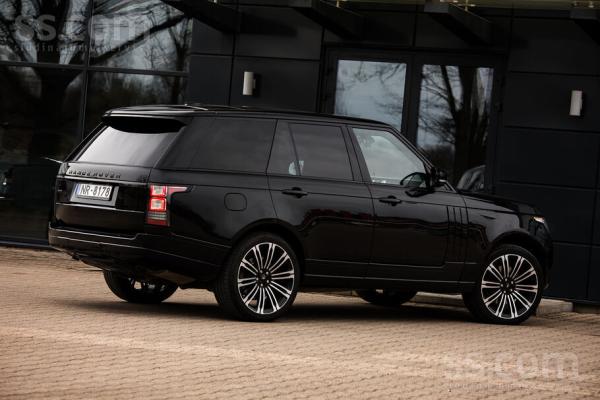 Black Land Rover Range Rover 2013 in Jelgava, with an engine capacity of 4.40 L and mileage of 0 thousand km for 29900 €, photo 5 on AUTOMOTO.COM.LV