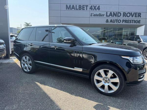 Black Land Rover Range Rover 2013 in Taurage, with an engine capacity of 4.40 L and mileage of 203 thousand km for 21200 €, photo 3 on AUTOMOTO.COM.LV