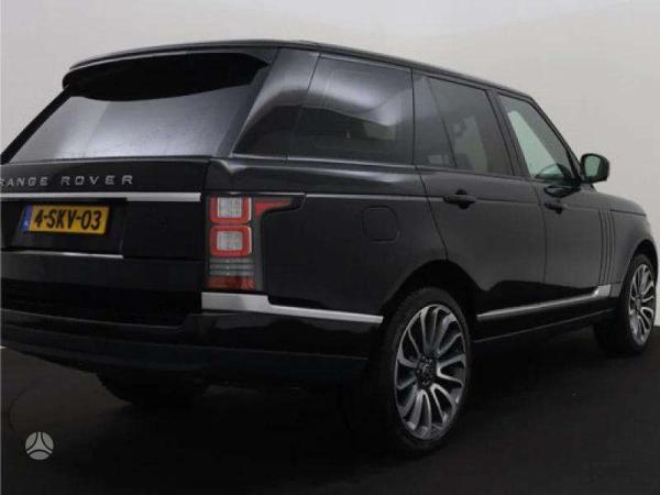 Melns Land Rover Range Rover 2013 Kauņa, ar dzinēja tilpumu 2.99 L un nobraukumu 233 tūkst. km par 19950 €, foto 5 vietnē AUTOMOTO.COM.LV
