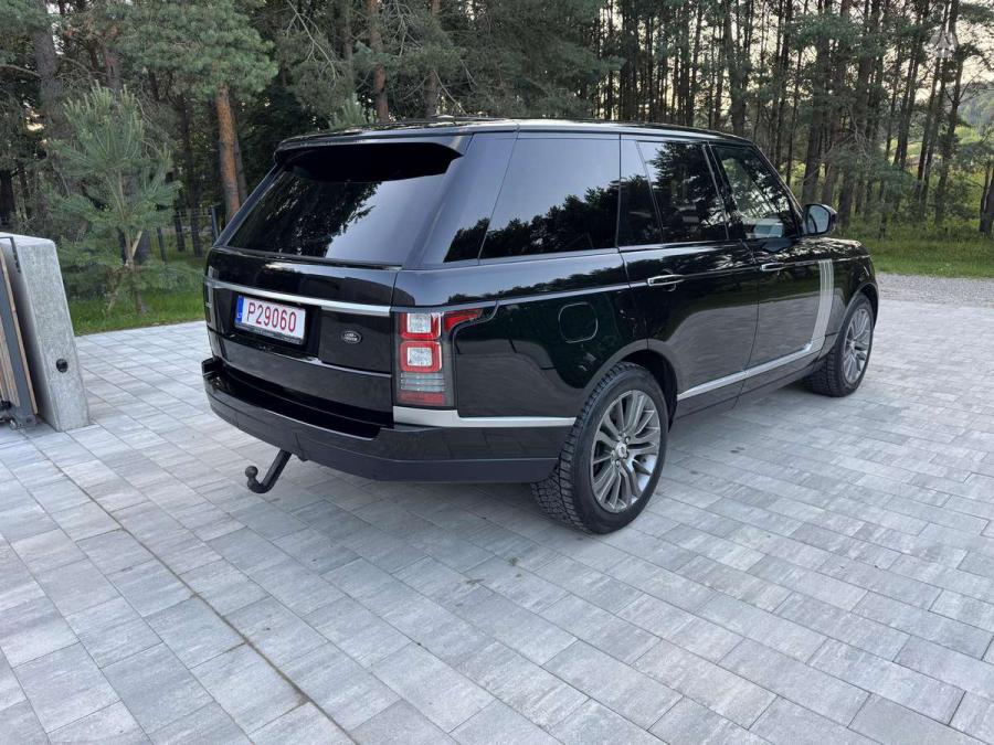 Black Land Rover Range Rover 2013 in Kaunas, with an engine capacity of 5.00 L and mileage of 241 thousand km for 14200 €, photo 4 on AUTOMOTO.COM.LV