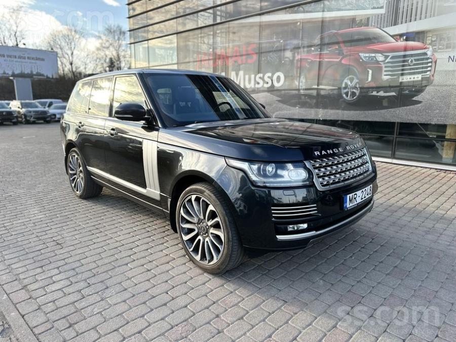 Black Land Rover Range Rover 2013 in Riga, with an engine capacity of 4.40 L and mileage of 265 thousand km for 21000 €, photo 4 on AUTOMOTO.COM.LV