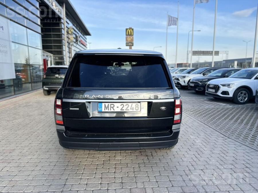 Black Land Rover Range Rover 2013 in Riga, with an engine capacity of 4.40 L and mileage of 265 thousand km for 21000 €, photo 7 on AUTOMOTO.COM.LV