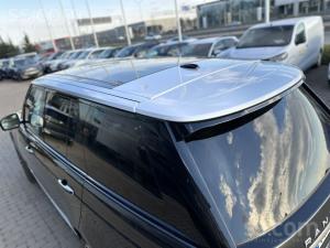 Black Land Rover Range Rover 2013 in Riga, with an engine capacity of 4.40 L and mileage of 265 thousand km for 21000 €, photo 9 on AUTOMOTO.COM.LV