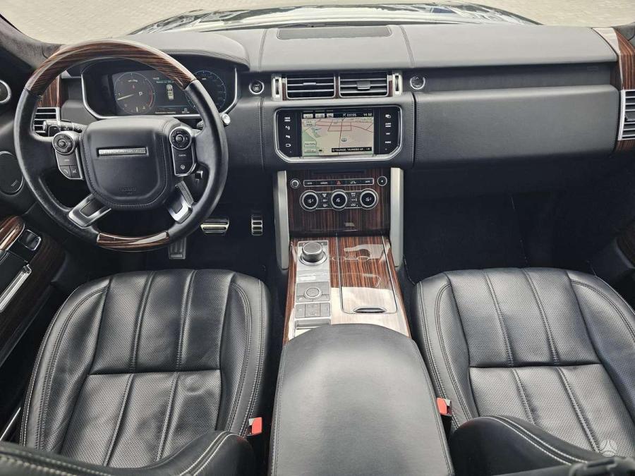Black Land Rover Range Rover 2013 in Taurage, with an engine capacity of 4.37 L and mileage of 203 thousand km for 20200 €, photo 10 on AUTOMOTO.COM.LV