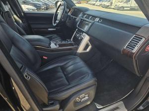 Black Land Rover Range Rover 2013 in Taurage, with an engine capacity of 4.37 L and mileage of 203 thousand km for 20200 €, photo 15 on AUTOMOTO.COM.LV