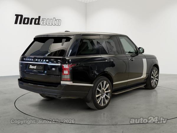 Black Land Rover Range Rover 2013 in Tallinn, with an engine capacity of 4.40 L and mileage of 236 thousand km for 31900 €, photo 3 on AUTOMOTO.COM.LV