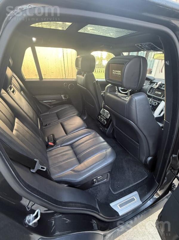 Melns Land Rover Range Rover 2013 Rīga, ar dzinēja tilpumu 4.40 L un nobraukumu 231 tūkst. km par 15500 €, foto 7 vietnē AUTOMOTO.COM.LV