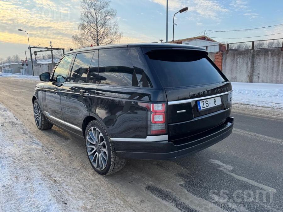 Melns Land Rover Range Rover 2014 Rīga, ar dzinēja tilpumu 4.40 L un nobraukumu 185 tūkst. km par 28950 €, foto 3 vietnē AUTOMOTO.COM.LV