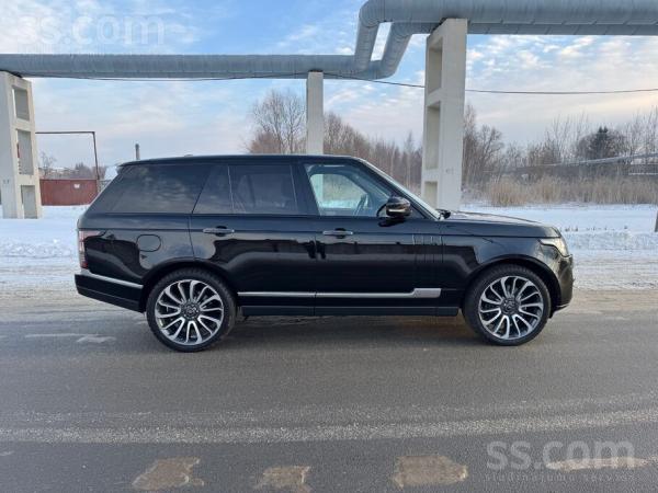 Melns Land Rover Range Rover 2014 Rīga, ar dzinēja tilpumu 4.40 L un nobraukumu 185 tūkst. km par 29950 €, foto 7 vietnē AUTOMOTO.COM.LV
