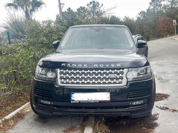 Black Land Rover Range Rover 2014 in Vilnius, with an engine capacity of 4.37 L and mileage of 220 thousand km for 11700 €, photo 5 on AUTOMOTO.COM.LV