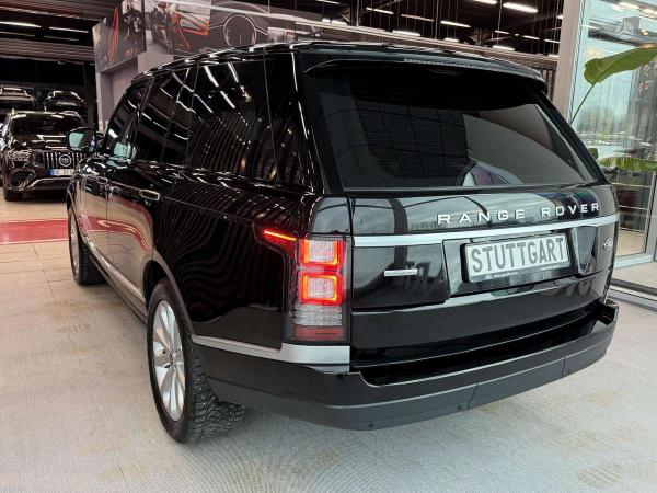 Black Land Rover Range Rover 2014 in Riga, with an engine capacity of 4.37 L and mileage of 69 thousand km for 38000 €, photo 4 on AUTOMOTO.COM.LV