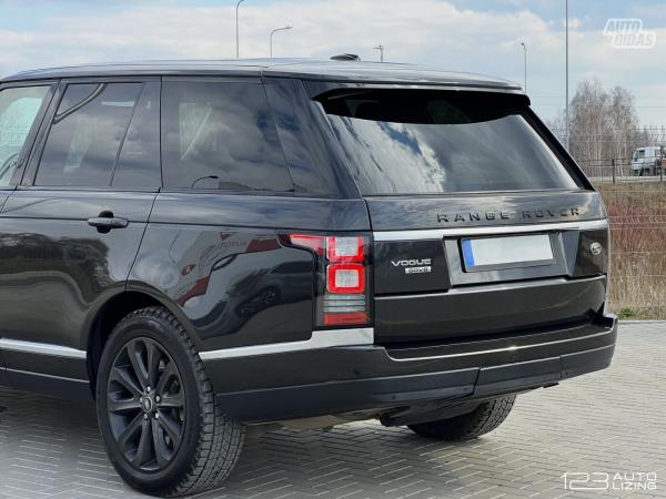 Melns Land Rover Range Rover 2014 Tauragė, ar dzinēja tilpumu 4.40 L un nobraukumu 192 tūkst. km par 21700 €, foto 8 vietnē AUTOMOTO.COM.LV