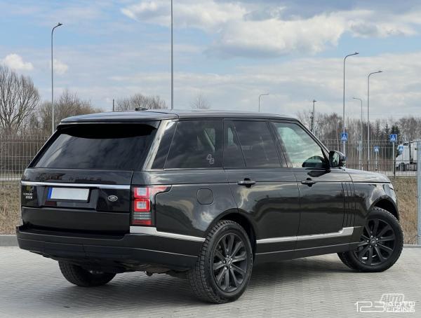 Melns Land Rover Range Rover 2014 Tauragė, ar dzinēja tilpumu 4.40 L un nobraukumu 192 tūkst. km par 21700 €, foto 9 vietnē AUTOMOTO.COM.LV