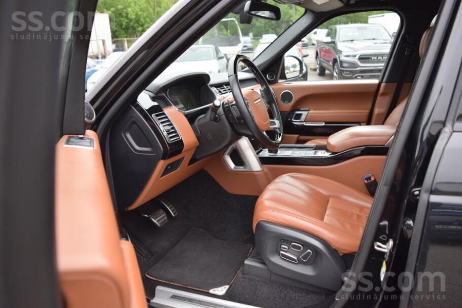 Black Land Rover Range Rover 2014 in Riga, with an engine capacity of 4.40 L and mileage of 212 thousand km for 19900 €, photo 4 on AUTOMOTO.COM.LV