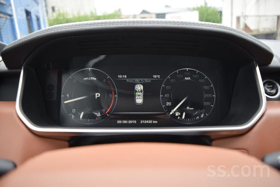 Black Land Rover Range Rover 2014 in Riga, with an engine capacity of 4.40 L and mileage of 212 thousand km for 19900 €, photo 13 on AUTOMOTO.COM.LV