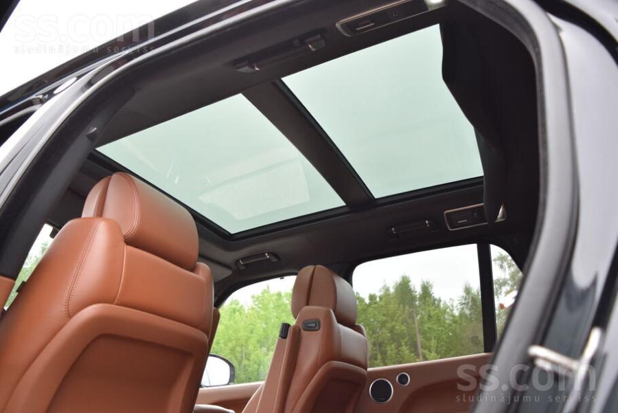 Black Land Rover Range Rover 2014 in Riga, with an engine capacity of 4.40 L and mileage of 212 thousand km for 19900 €, photo 19 on AUTOMOTO.COM.LV