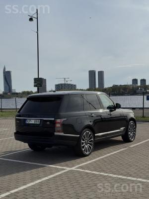 Black Land Rover Range Rover 2014 in Riga, with an engine capacity of 4.40 L and mileage of 185 thousand km for 25000 €, photo  on AUTOMOTO.COM.LV