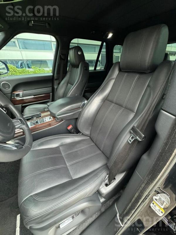 Melns Land Rover Range Rover 2014 Jūrmala, ar dzinēja tilpumu 4.40 L un nobraukumu 278 tūkst. km par 21990 €, foto 9 vietnē AUTOMOTO.COM.LV