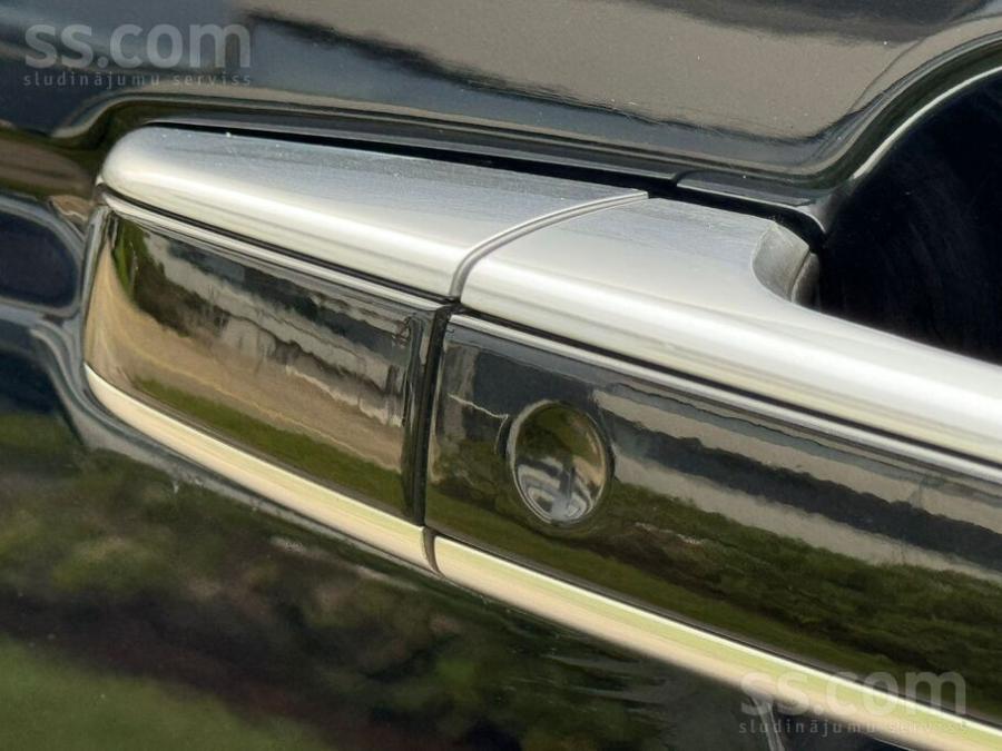 Melns Land Rover Range Rover 2014 Jūrmala, ar dzinēja tilpumu 4.40 L un nobraukumu 258 tūkst. km par 21990 €, foto 19 vietnē AUTOMOTO.COM.LV