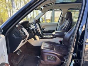 Melns Land Rover Range Rover 2014 Jelgava, ar dzinēja tilpumu 4.40 L un nobraukumu 298 tūkst. km par 19900 €, foto 8 vietnē AUTOMOTO.COM.LV