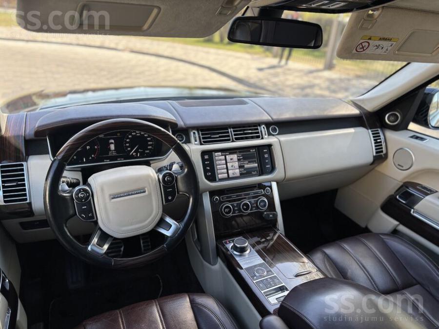 Melns Land Rover Range Rover 2014 Jelgava, ar dzinēja tilpumu 4.40 L un nobraukumu 298 tūkst. km par 19900 €, foto 9 vietnē AUTOMOTO.COM.LV