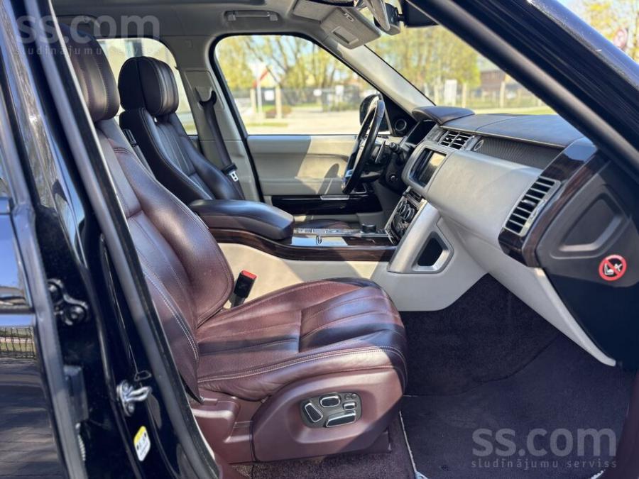 Melns Land Rover Range Rover 2014 Jelgava, ar dzinēja tilpumu 4.40 L un nobraukumu 298 tūkst. km par 19900 €, foto 12 vietnē AUTOMOTO.COM.LV