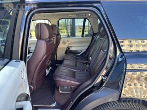 Melns Land Rover Range Rover 2014 Jelgava, ar dzinēja tilpumu 4.40 L un nobraukumu 298 tūkst. km par 19900 €, foto 13 vietnē AUTOMOTO.COM.LV