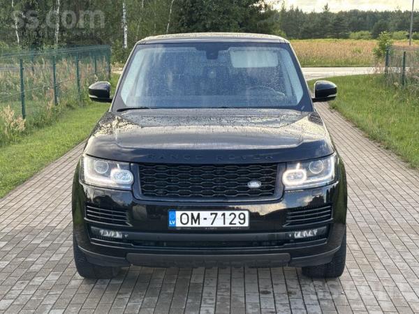 Black Land Rover Range Rover 2014 in Jelgava, with an engine capacity of 4.40 L and mileage of 298 thousand km for 18900 €, photo 10 on AUTOMOTO.COM.LV