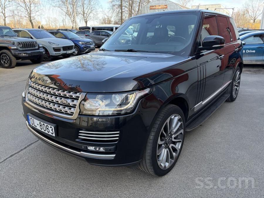 Melns Land Rover Range Rover 2014 Rīga, ar dzinēja tilpumu 4.40 L un nobraukumu 127 tūkst. km par 23800 €, foto 1 vietnē AUTOMOTO.COM.LV