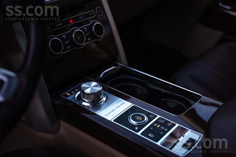 Melns Land Rover Range Rover 2014 Rīga, ar dzinēja tilpumu 5.00 L un nobraukumu 187 tūkst. km par 27900 €, foto 11 vietnē AUTOMOTO.COM.LV