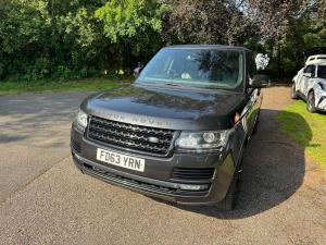 Melns Land Rover Range Rover 2014 Kuršėnai, ar dzinēja tilpumu 4.37 L un nobraukumu 200 tūkst. km par 14000 €, foto 10 vietnē AUTOMOTO.COM.LV