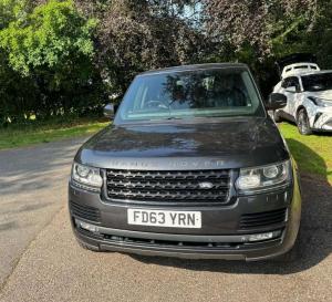 Melns Land Rover Range Rover 2014 Kuršėnai, ar dzinēja tilpumu 4.37 L un nobraukumu 200 tūkst. km par 14000 €, foto 12 vietnē AUTOMOTO.COM.LV