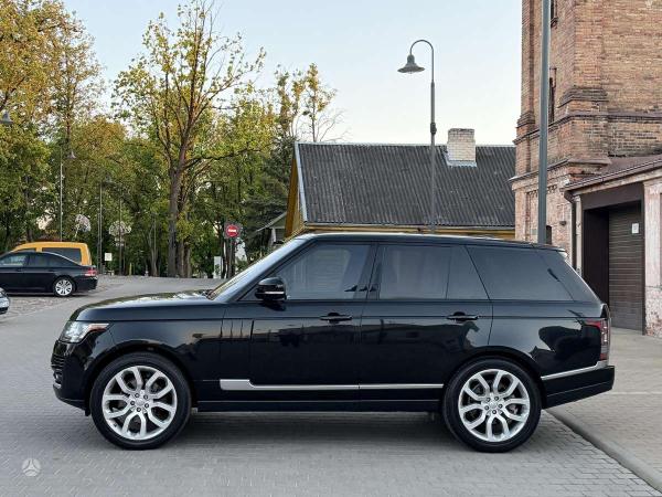 Black Land Rover Range Rover 2014 in Ukmerge, with an engine capacity of 3.00 L and mileage of 207 thousand km for 15900 €, photo 6 on AUTOMOTO.COM.LV