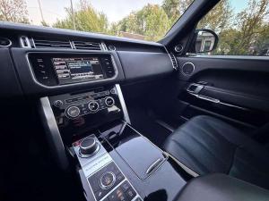 Melns Land Rover Range Rover 2014 Ukmergė, ar dzinēja tilpumu 3.00 L un nobraukumu 208 tūkst. km par 15500 €, foto 17 vietnē AUTOMOTO.COM.LV