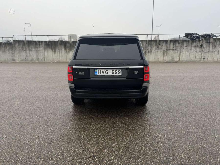 Melns Land Rover Range Rover 2014 Viļņa, ar dzinēja tilpumu 4.37 L un nobraukumu 289 tūkst. km par 20000 €, foto 8 vietnē AUTOMOTO.COM.LV