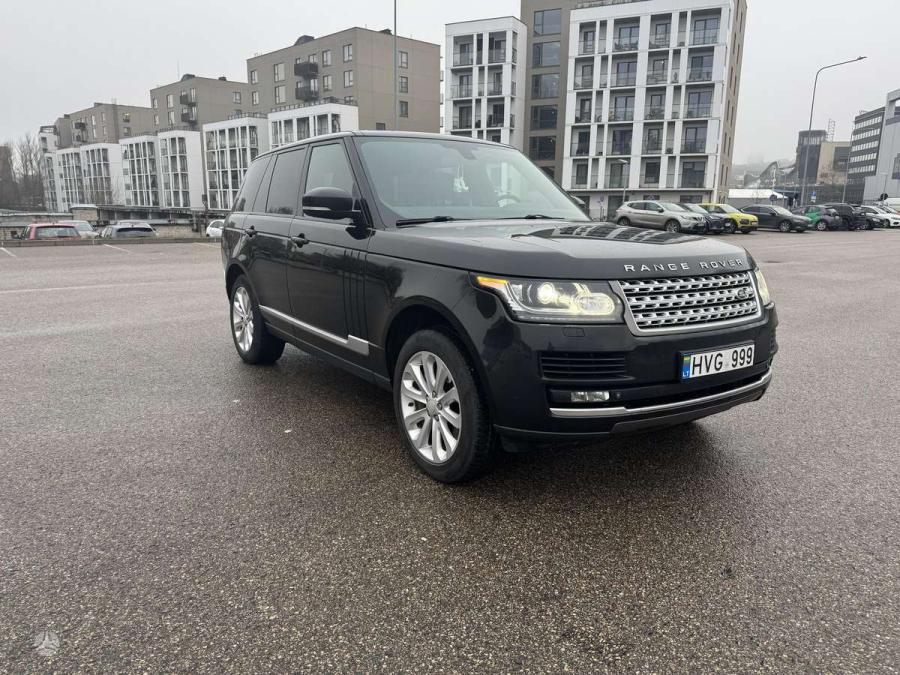Melns Land Rover Range Rover 2014 Viļņa, ar dzinēja tilpumu 4.37 L un nobraukumu 289 tūkst. km par 20000 €, foto 10 vietnē AUTOMOTO.COM.LV