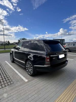 Melns Land Rover Range Rover 2014 Viļņa, ar dzinēja tilpumu 4.37 L un nobraukumu 199 tūkst. km par 19500 €, foto 6 vietnē AUTOMOTO.COM.LV