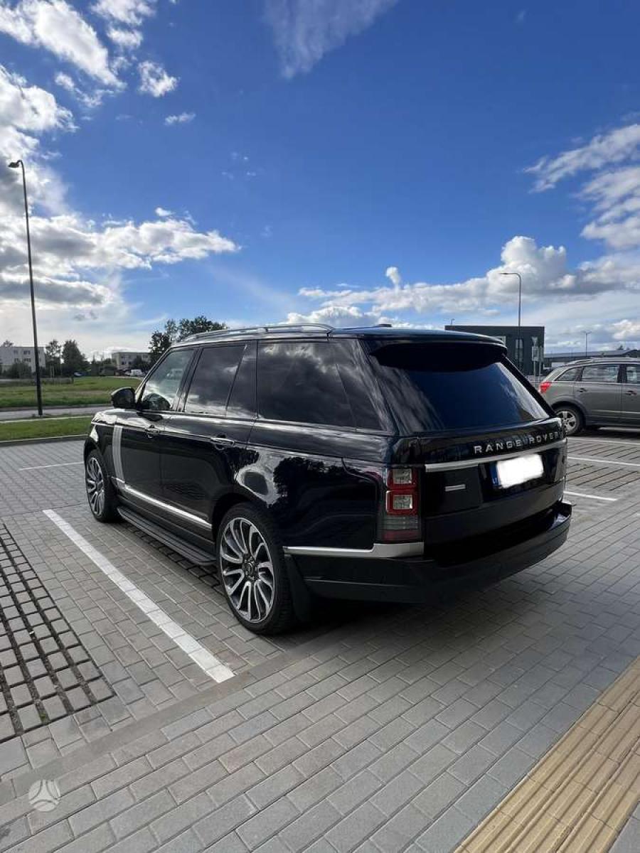 Melns Land Rover Range Rover 2014 Viļņa, ar dzinēja tilpumu 4.37 L un nobraukumu 199 tūkst. km par 19500 €, foto 6 vietnē AUTOMOTO.COM.LV