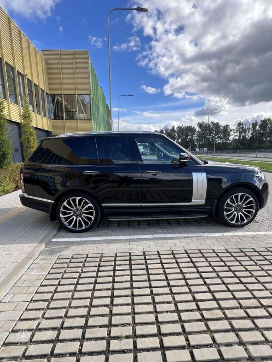 Melns Land Rover Range Rover 2014 Viļņa, ar dzinēja tilpumu 4.37 L un nobraukumu 199 tūkst. km par 19500 €, foto 8 vietnē AUTOMOTO.COM.LV