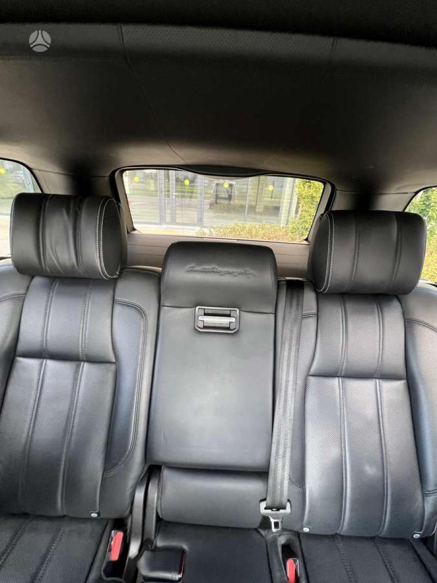 Melns Land Rover Range Rover 2014 Viļņa, ar dzinēja tilpumu 4.37 L un nobraukumu 199 tūkst. km par 19500 €, foto 16 vietnē AUTOMOTO.COM.LV