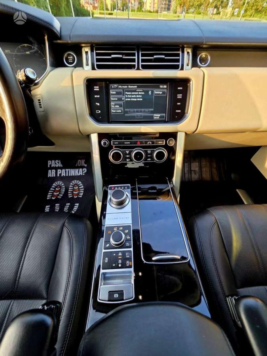 Black Land Rover Range Rover 2014 in Siauliai, with an engine capacity of 3.00 L and mileage of 270 thousand km for 16850 €, photo 15 on AUTOMOTO.COM.LV