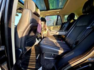 Black Land Rover Range Rover 2014 in Siauliai, with an engine capacity of 3.00 L and mileage of 270 thousand km for 16850 €, photo 18 on AUTOMOTO.COM.LV