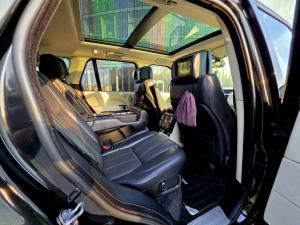Black Land Rover Range Rover 2014 in Siauliai, with an engine capacity of 3.00 L and mileage of 270 thousand km for 16850 €, photo 22 on AUTOMOTO.COM.LV