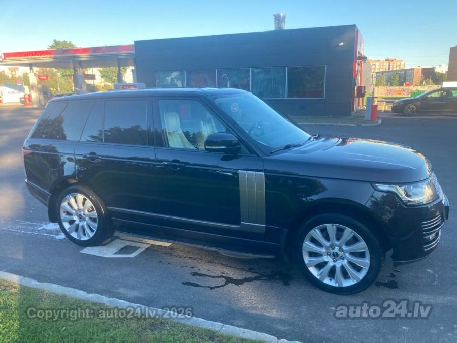 Melns Land Rover Range Rover 2015 Tallina, ar dzinēja tilpumu 4.40 L un nobraukumu 254 tūkst. km par 29500 €, foto 3 vietnē AUTOMOTO.COM.LV