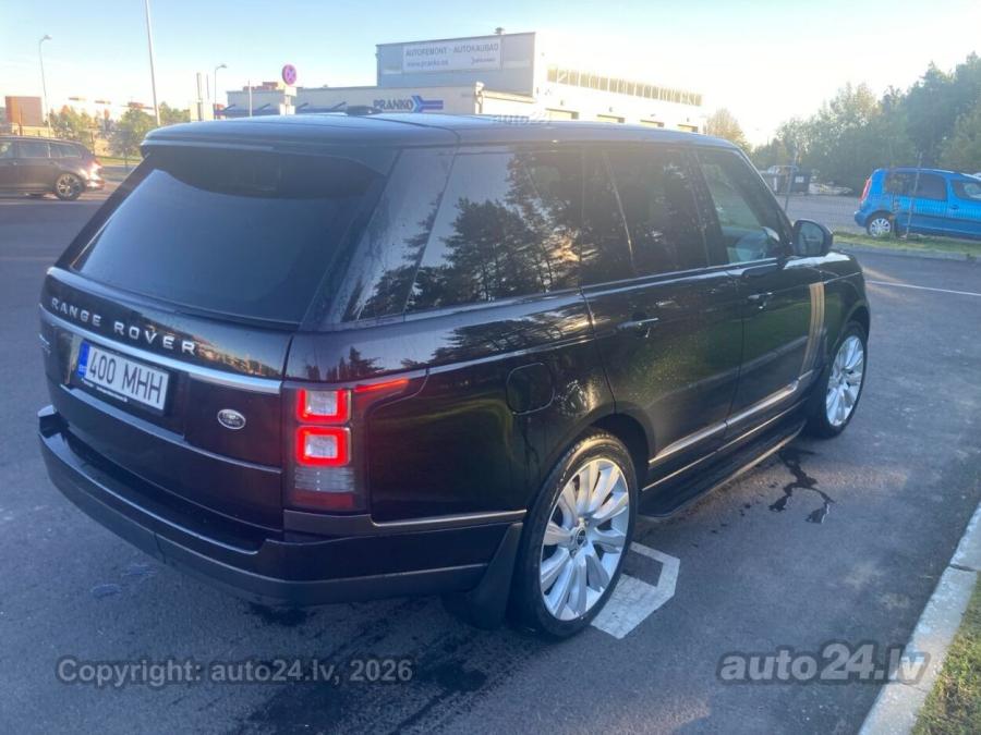 Melns Land Rover Range Rover 2015 Tallina, ar dzinēja tilpumu 4.40 L un nobraukumu 254 tūkst. km par 29500 €, foto 4 vietnē AUTOMOTO.COM.LV