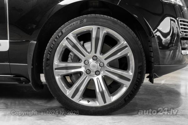 Melns Land Rover Range Rover 2015 Rīga, ar dzinēja tilpumu 4.40 L un nobraukumu 165 tūkst. km par 32000 €, foto 7 vietnē AUTOMOTO.COM.LV