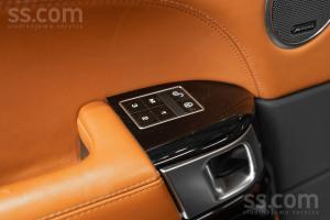 Melns Land Rover Range Rover 2015 Rīga, ar dzinēja tilpumu 4.40 L un nobraukumu 165 tūkst. km par 32000 €, foto 20 vietnē AUTOMOTO.COM.LV