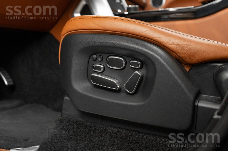 Melns Land Rover Range Rover 2015 Rīga, ar dzinēja tilpumu 4.40 L un nobraukumu 165 tūkst. km par 32000 €, foto 21 vietnē AUTOMOTO.COM.LV